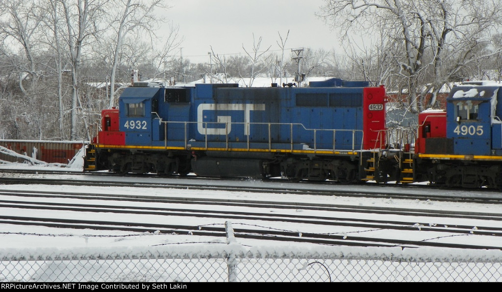 GTW 4932
